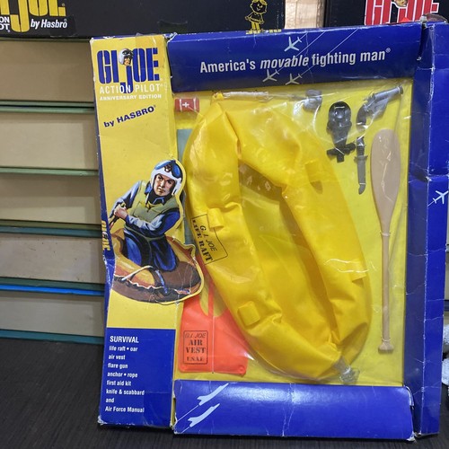 2008 Hasbro GI Joe Action Pilot USAF Survival Accessory Pack Raft ...