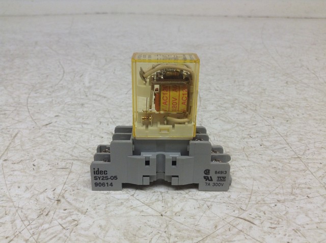 IDEC Ry2s-l Dc24v 24 VDC Coil Pilot Cube Relay W/ Base RY2SL for sale ...