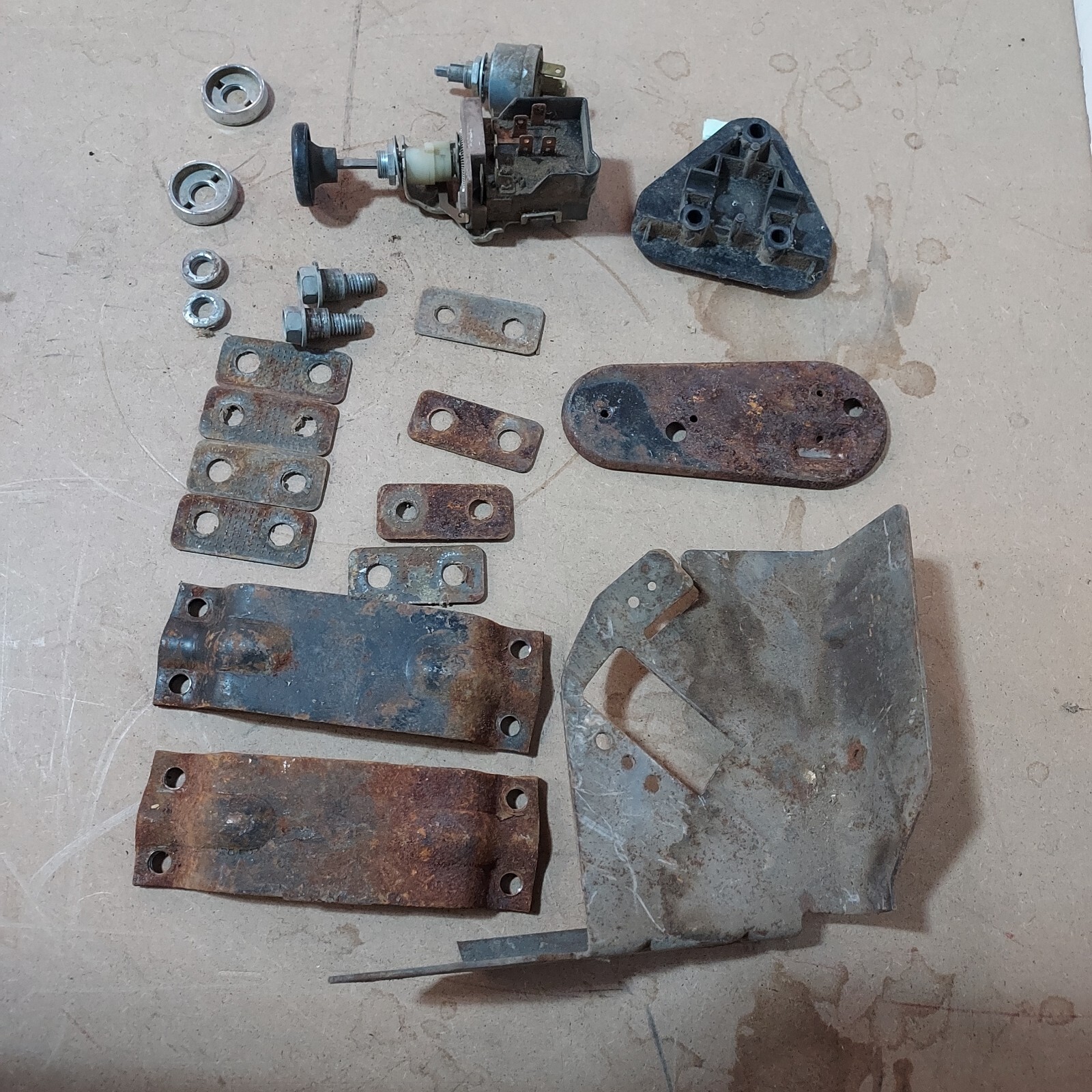 1967 1968 1969 1970 1971 1972 Chevy Truck misc parts lot spacers shim ...