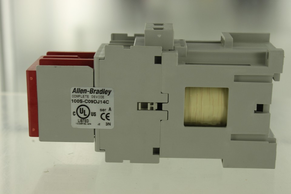 ALLEN BRADLEY AB 100S-C09DJ14C GUARDMASTER SAFETY CONTACTOR | eBay