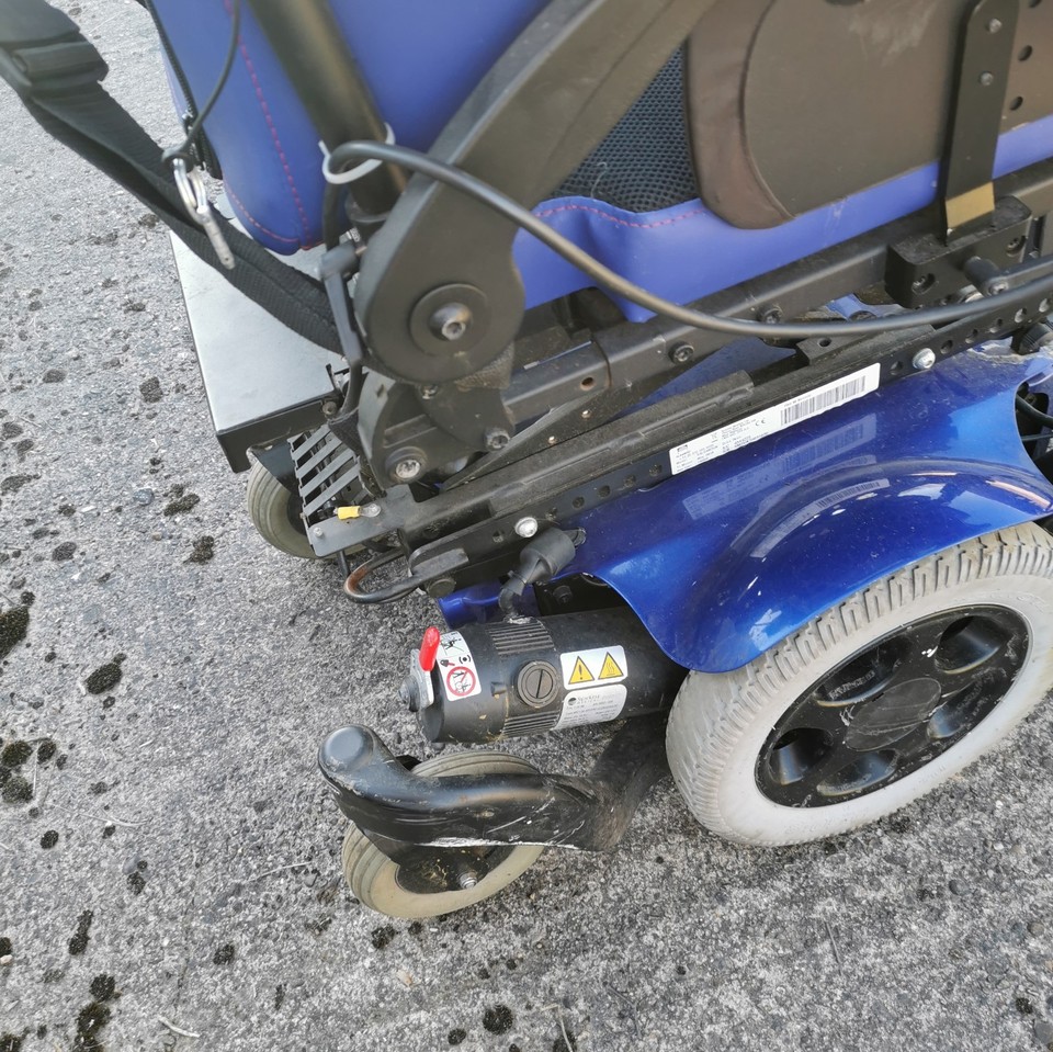 Sunrise SALSA M2 ELECTRIC MOBILITY WHEELCHAIR POWERCHAIR SCOOTER CHAIR ...