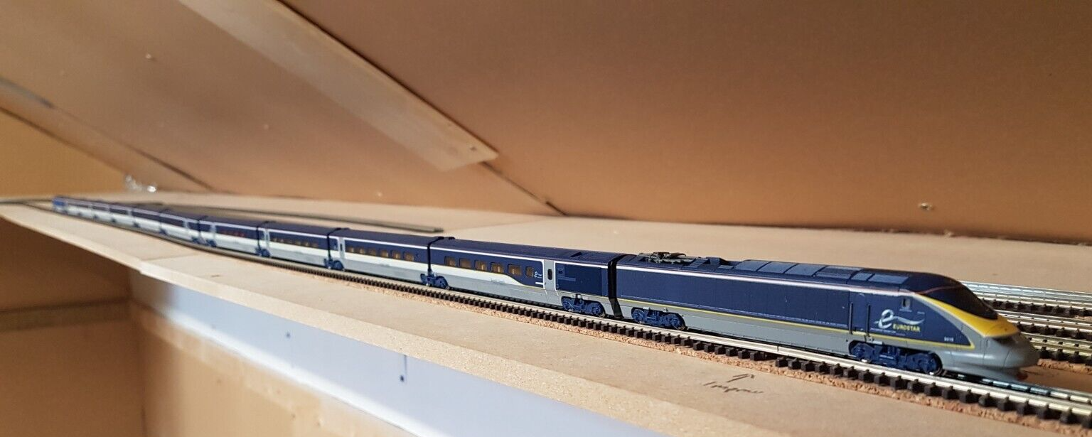 Kato 10-1297 & 10-1298 Eurostar e300 12 Car Powered Set N Gauge | eBay