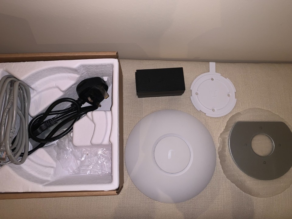 Mint with original box 2019 Ubiquiti UAP-AC-LITE Single Module WLAN ...