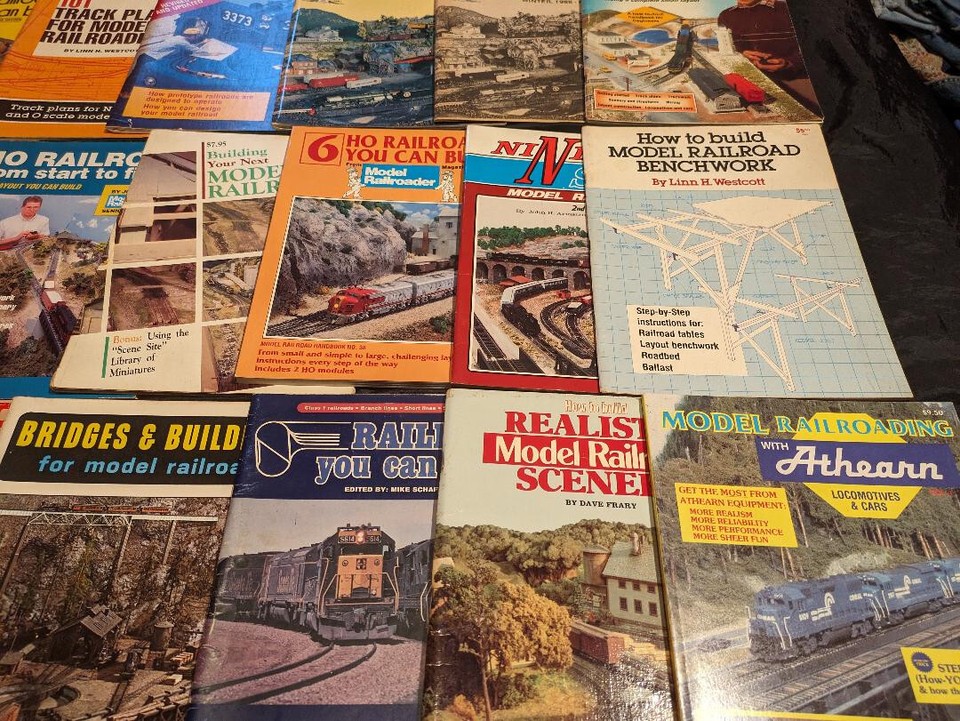 25 VINTAGE HO SCALE MODEL RAILROAD TRAIN BOOKS | eBay