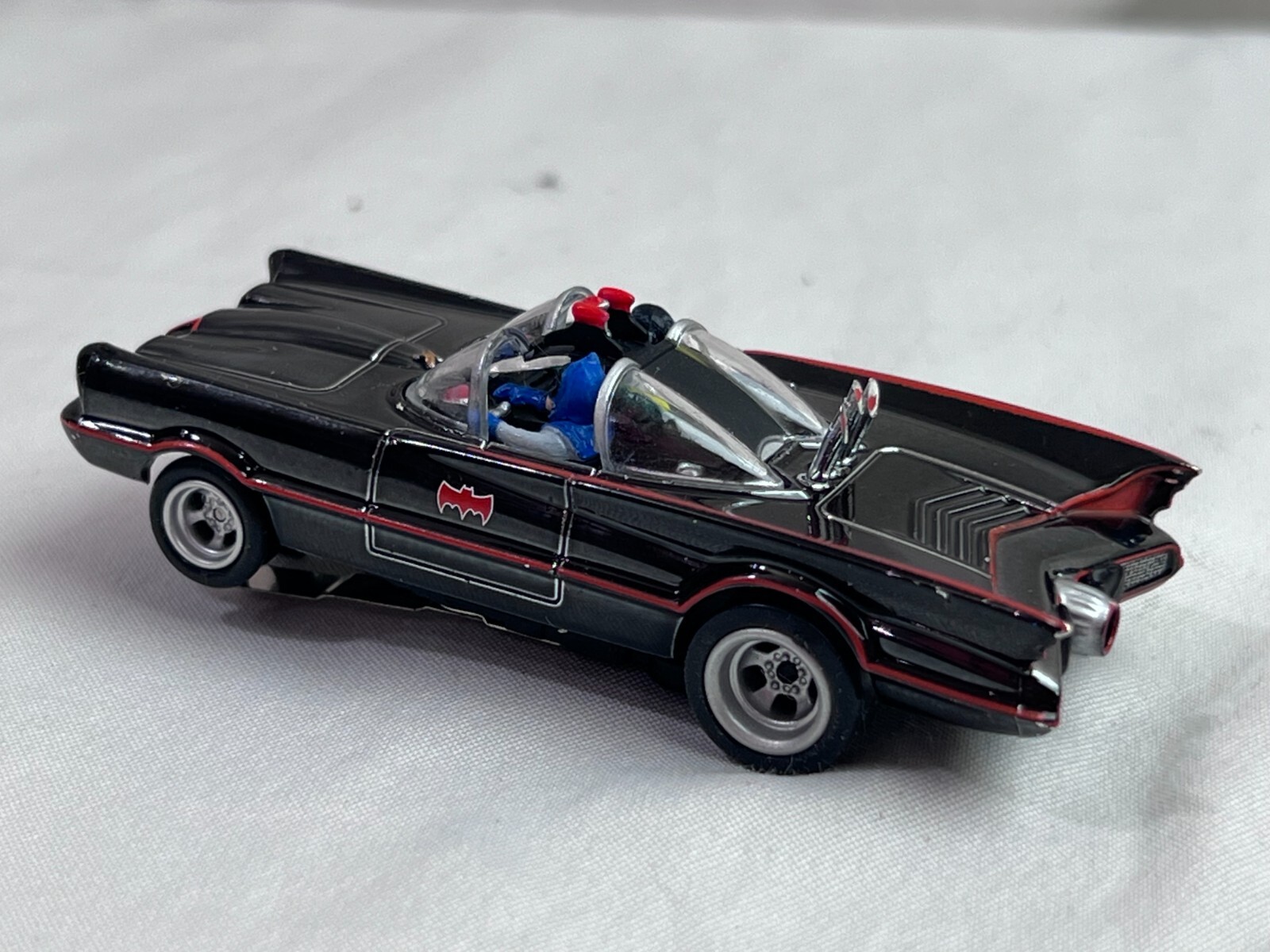 HO SCALE SLOT CAR AUTO WORLD ROUND 2 BATMOBILE PEWTER METALLIC | eBay