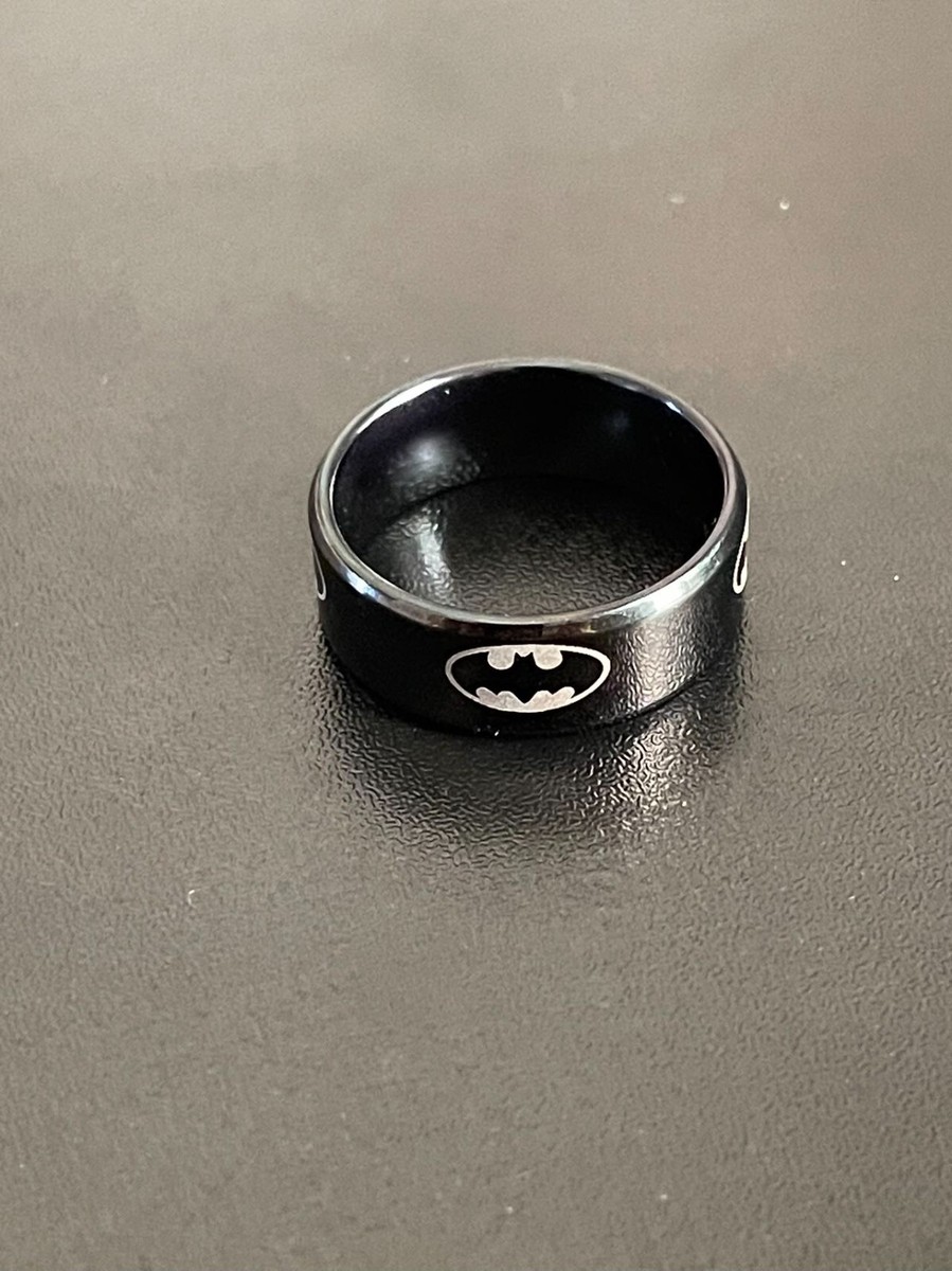 Batman silicone wedding ring | Honestweddingadvice.com