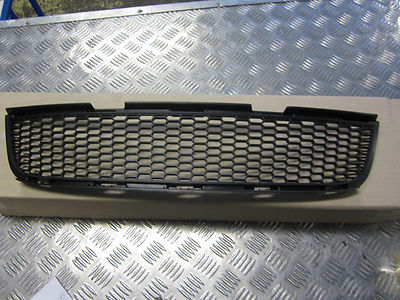 LOWER GRILLE HOLDEN COMMODORE VZ SS SV6 SSV SV8 FRONT LOWER GRILLE NEW ...