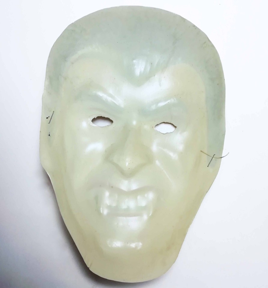 Vintage Dracula Halloween Mask Peru 80s Horror Monster Vampire Creepy ...