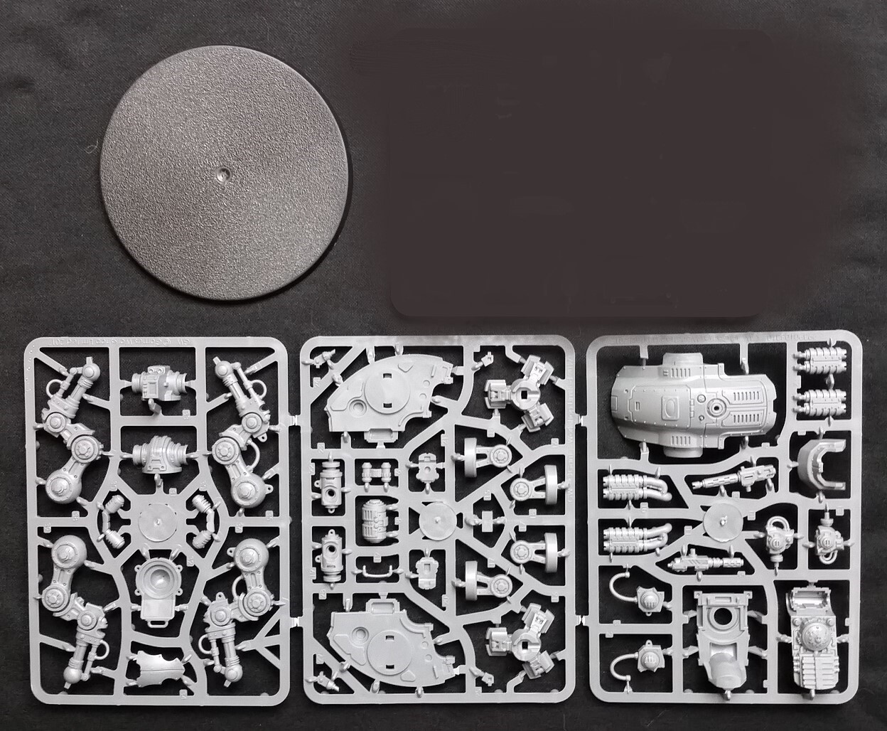 40K Imperial Knight Armiger Titan NO WEAPONS SPRUE Knights Armigers ...