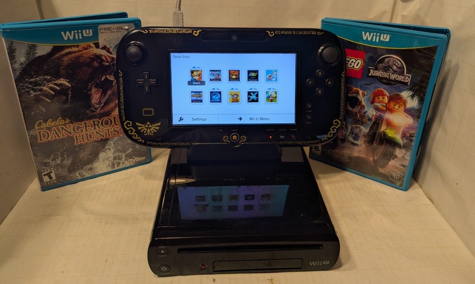 Wii U The Legend of Zelda: The Wind Waker Special Edition console, 2 ...