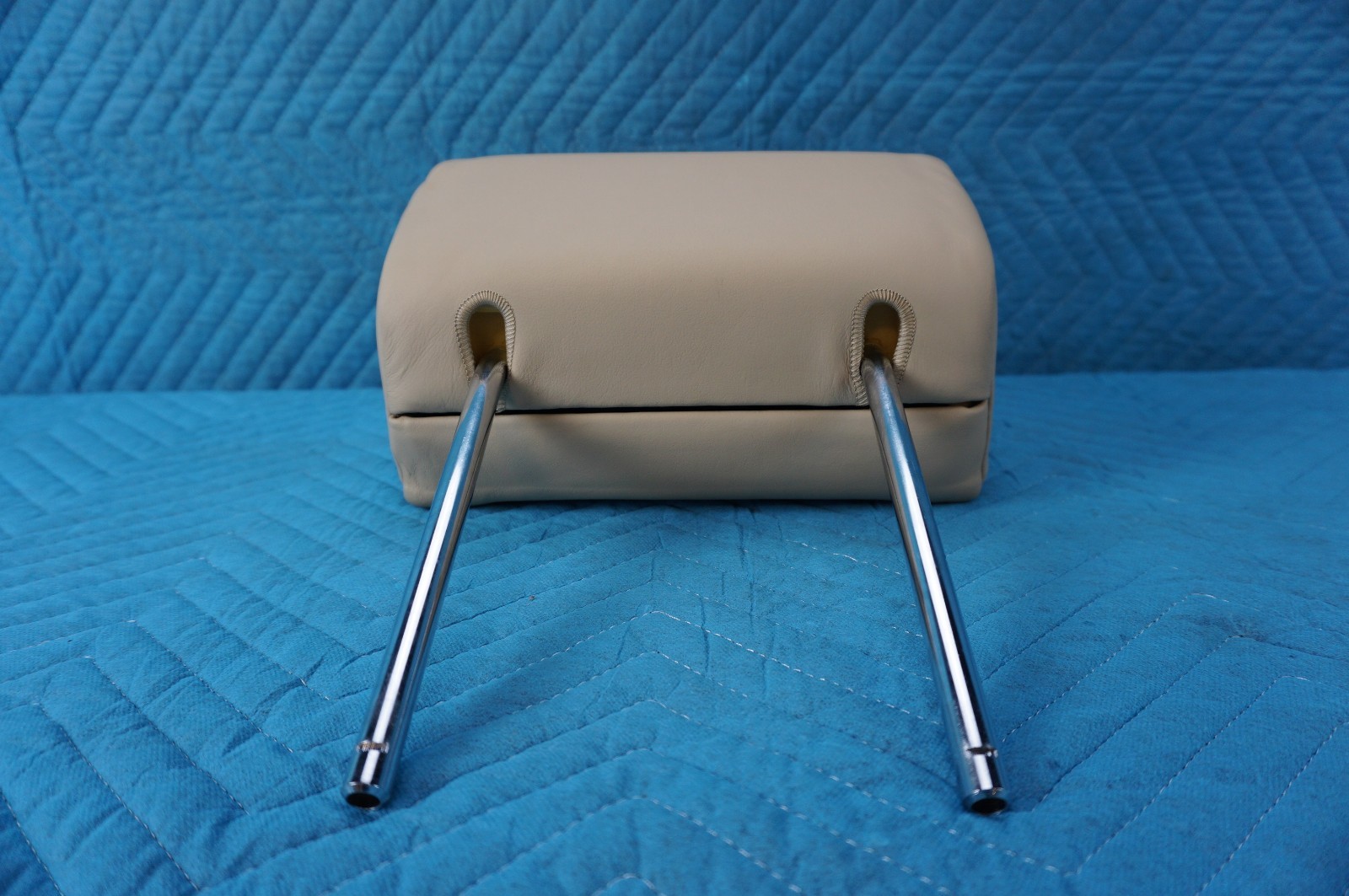 Lexus LS430 Rear Seat RH or LH Headrest Tan: LA07 2004 2005 2006 OEM | eBay