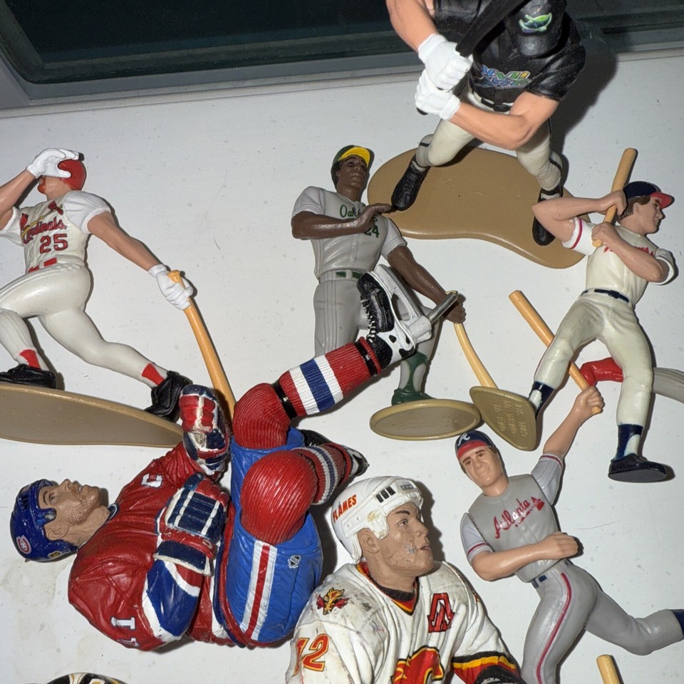 Lot of 18 Vintage Sports Action Figures- MLB, NHL, Lot Of 24 Loose As ...
