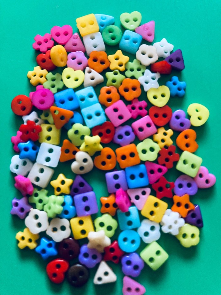 95pcs small tiny baby clothes colorful plastic buttons. Size 0.4cm ...