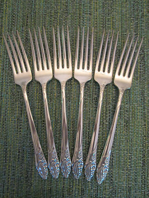 6 DINNER FORKS! Vintage COMMUNITY ONEIDA silverplate: EVENING STAR ...