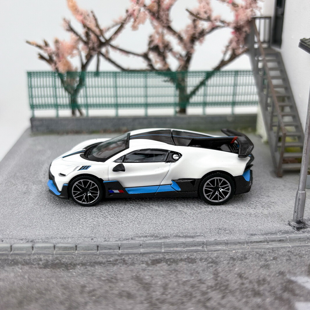 TSM MINIGT 1/64 Scale Bugatti DIVO White Diecast Car Model Toy ...