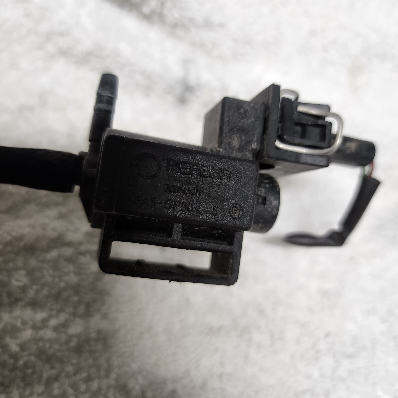 Mercedes CROSSFIRE EGR Change Over Vacuum Valve 0025401897 Oem 97-08 | eBay