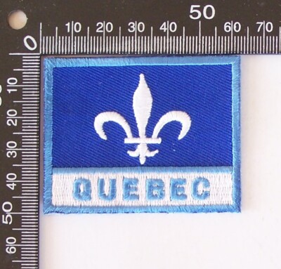 VINTAGE QUEBEC CANADA FLAG TRAVEL SOUVENIR WOVEN PATCH CLOTH SEW-ON ...
