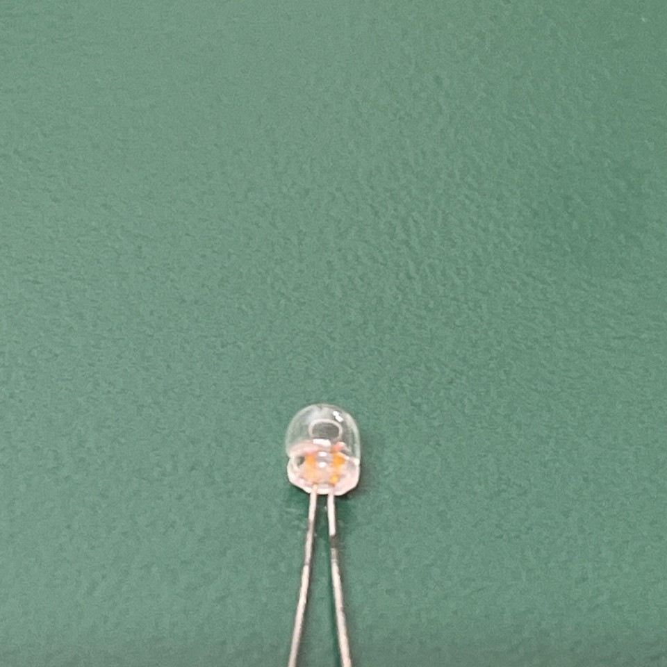 MICRO LAMPS INC ~ MS90451-7132 ~ LAMP,INCANDESCENT ~ T-1 WT 5V 7132AS15 ...