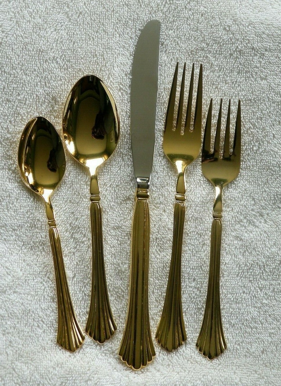 GOLD TRACY - Cambridge Korea - Stainless Silverware / Flatware - CHOICE ...