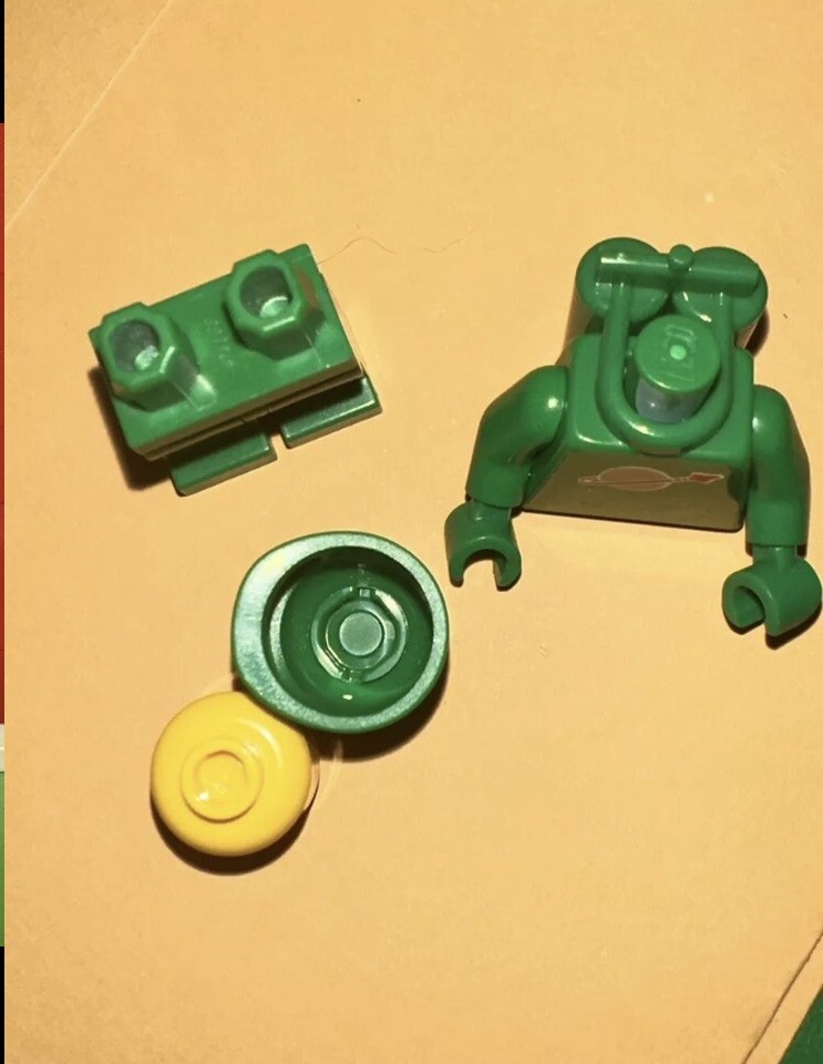 *NEW* LEGO Classic Spaceman Green Minifigure W/ Surprise Accessory | eBay