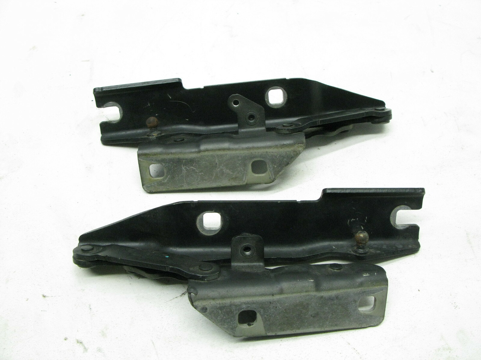 HOOD HINGE LEFT RIGHT 04-10 BMW E60 E61 530i 525i 545i 535i 550i M5 ...