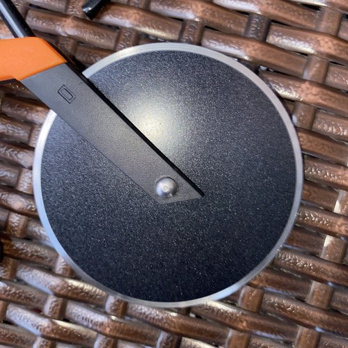 Novelty Pizza Cutter Stainless Steel Dough Divider Orange Bicycle Shape ...