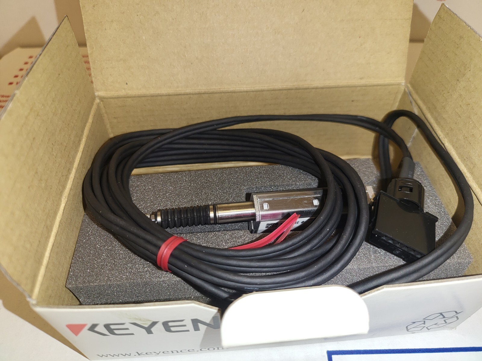 KEYENCE GT-H10(10M) DIGITAL CONTACT SWITCH SENSOR, NEW OPEN BOX FREE ...