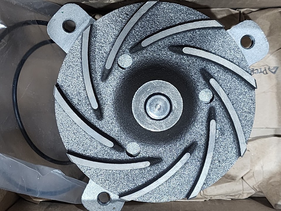 Genuine OEM VOLVO D12 engine water pump 85000786 20734268 BF original ...