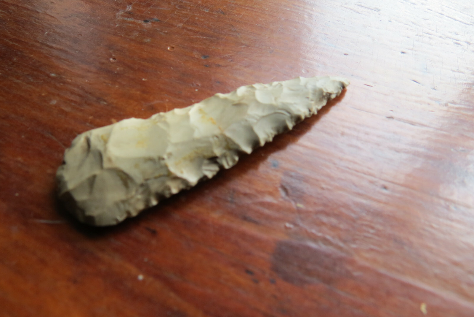 FINE AUTHENTIC TEXAS ROUNDED BASE INDIAN ARROWHEAD POINT SERRATED 2 1/2 ...