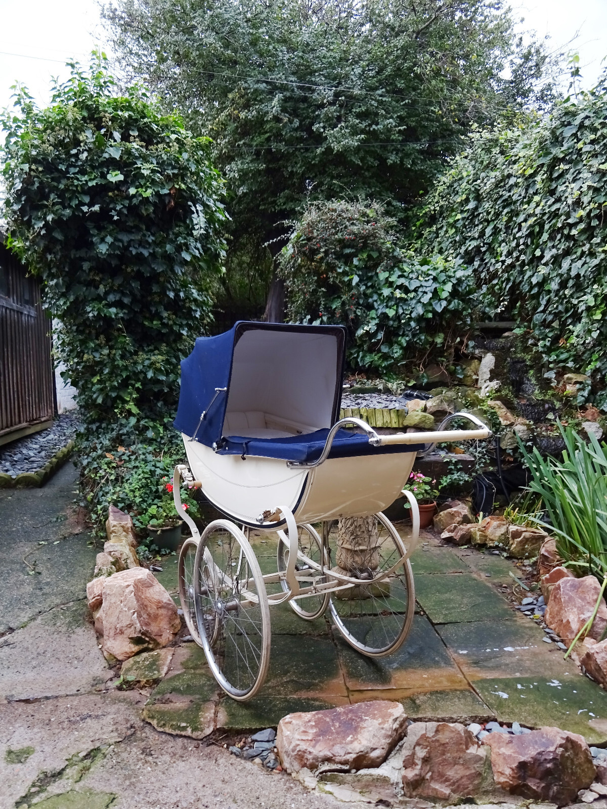 Vintage 1957 Osnath Coachbuilt Pram | eBay UK
