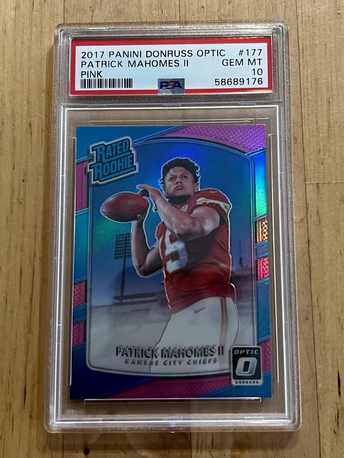 2017 Panini Donruss Optic Pink Refractor Rated Rookie Patrick Mahomes ...