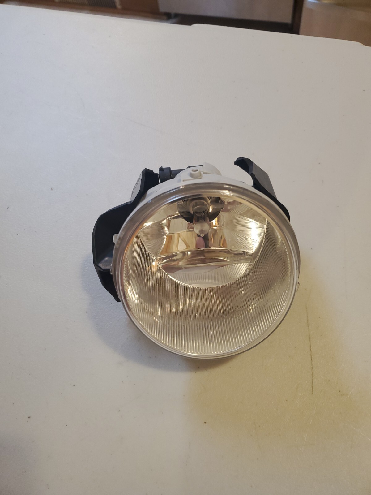TOYOTA RH FOG LIGHT BROKEN BRACKET, 8121002160 | eBay
