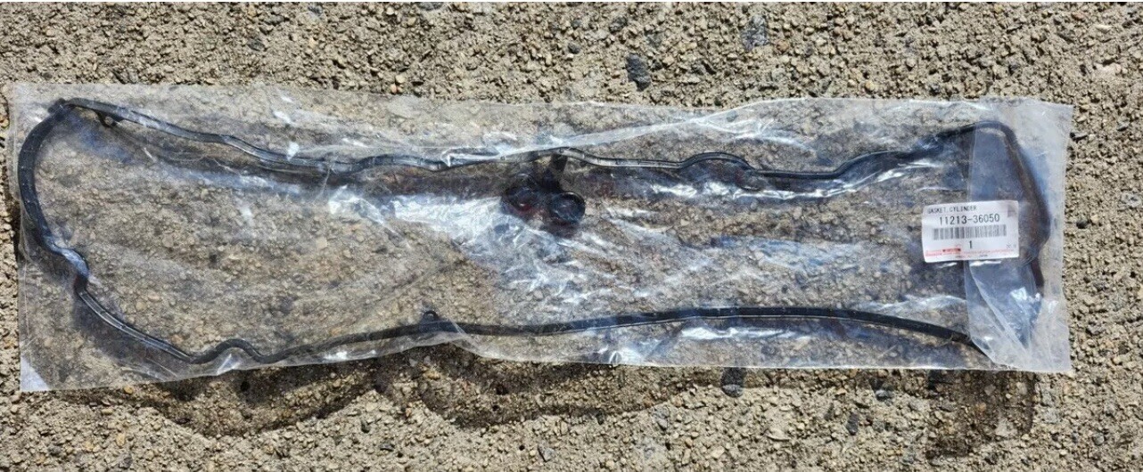 LEXUS FACTORY CYLINDER HEAD VALVE COVER GASKET 11213-36050 NEW 8ARFTS ...