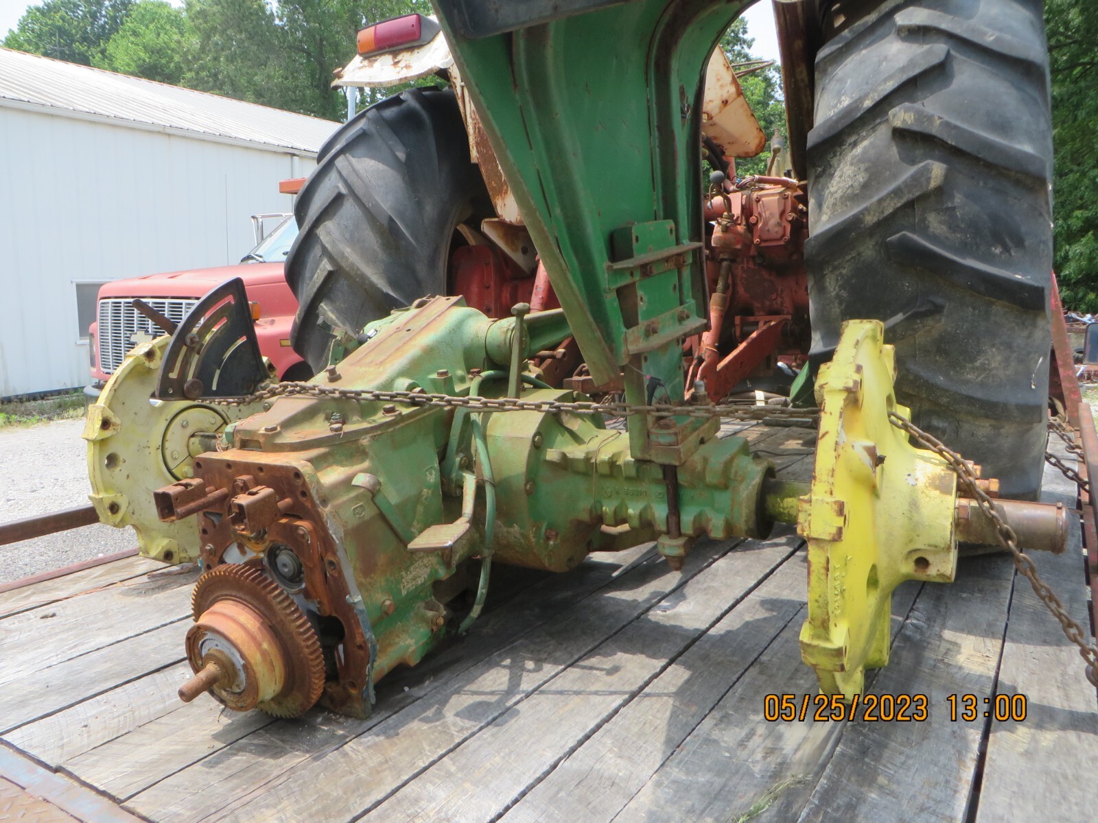 JOHN DEERE 2640 TRACTOR REAR END, TRANS, LIFTTOP,PTO,1 FENDER ETC | eBay