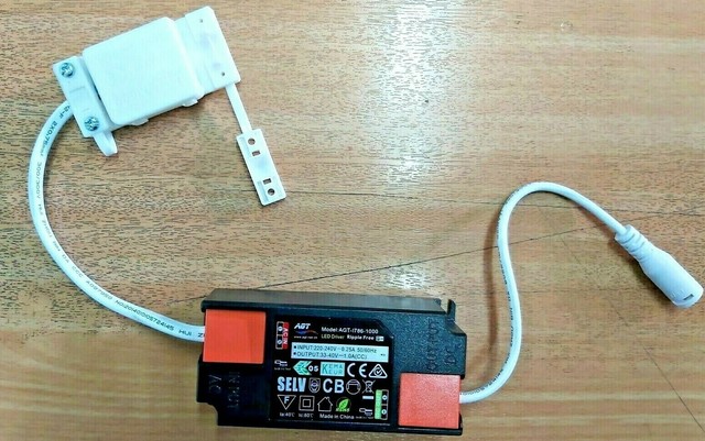 AGT LED DRIVER RIPPLE FREE AGT-1789-1000 33-40V 1A Alimentatore LED ...