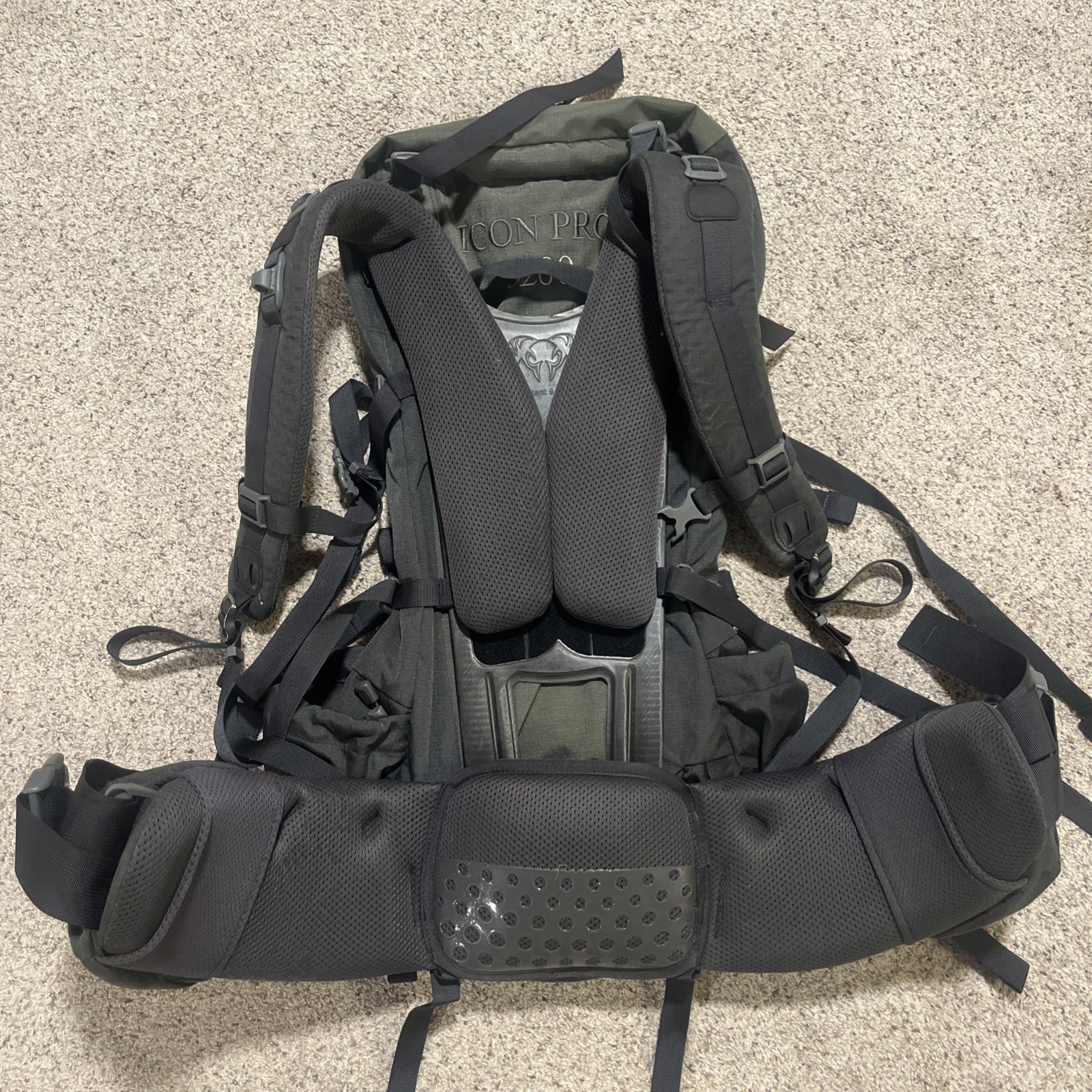 Kuiu Icon Pro 3200 Backpack w/ Carbon Fiber Frame and Belt Pockets | eBay