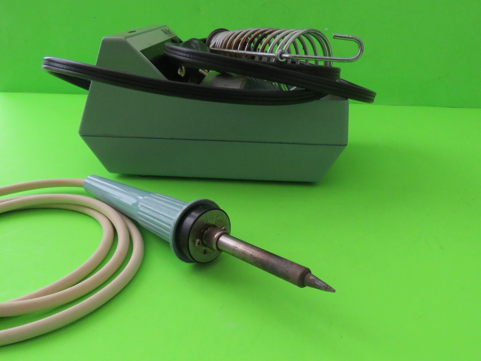 Weller WTCP Tc202 Soldering Station Power Unit With Tc201 Iron for sale ...