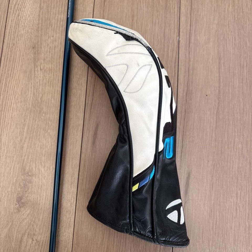 Taylormade Sim 2 sim2 9.0* ( 9 Degree ) Driver Club Head ( RH ) w/cover ...