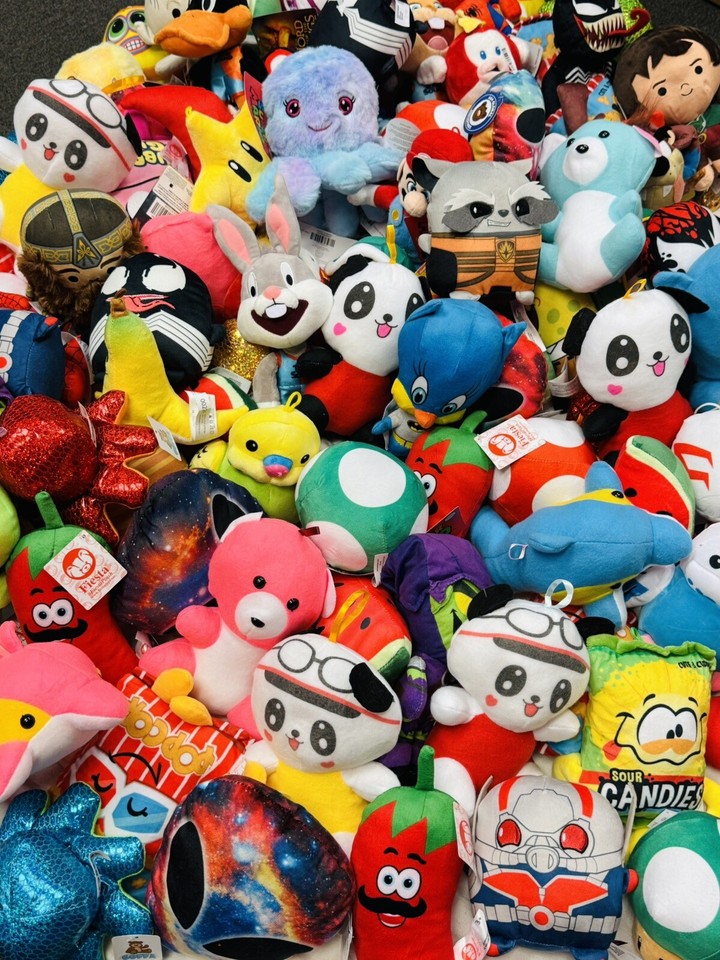 Crane Claw Machine Animal Plush Filler Mix 110 Pieces (40% Licensed ...