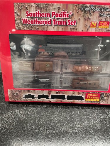 Micro Trains Southern Pacific Weathered Train Box Set with loco and 4 ...