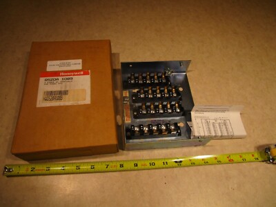 HONEYWELL Q520A-1089 3 SIDED 20 TERMINALS FOR PANEL MTG, S0445 | eBay