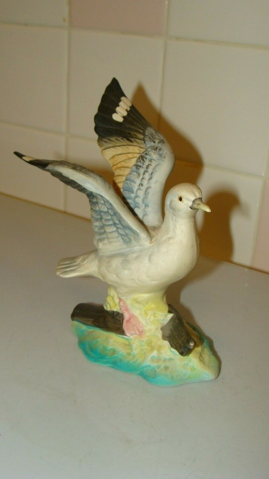 UCTCI Vintage Ceramic Seagull Figurine made in Japan 5.6" x 2.7" x 5.5 ...
