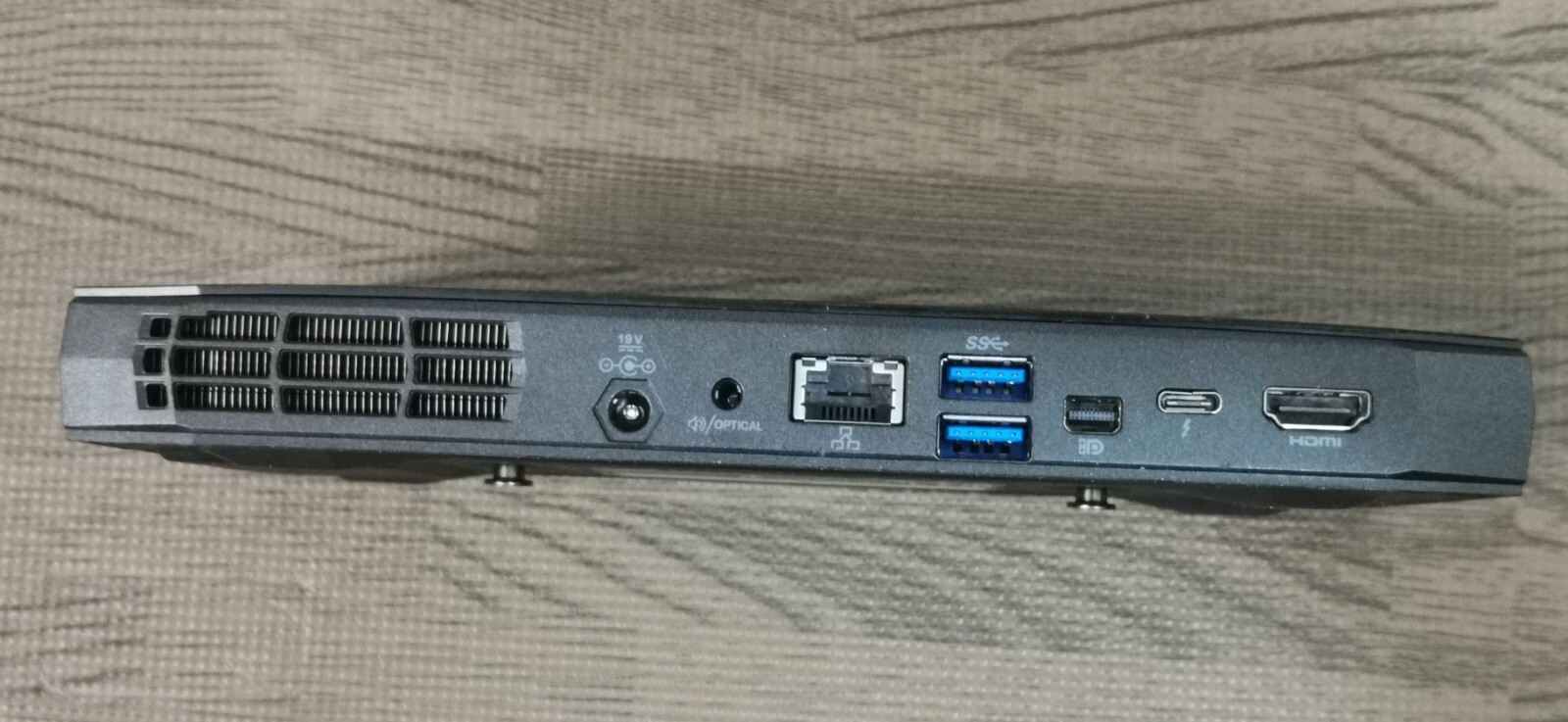 Intel NUC Skull Canyon NUC6i7KYK Kit i7 Processor 2.6GHz, 16GB DDR4 RAM ...