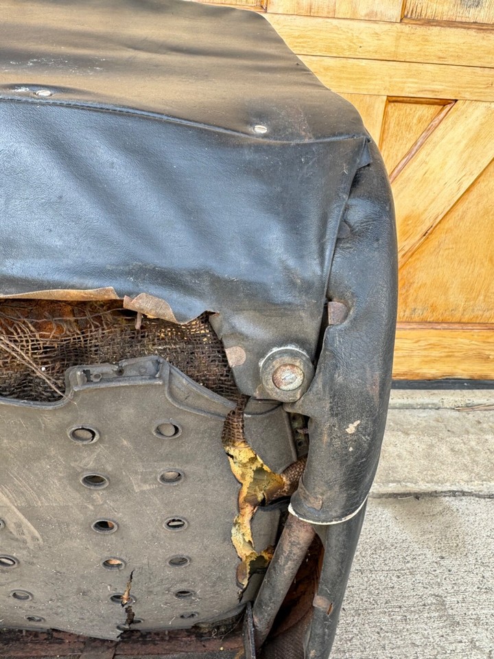 Triumph TR4 • Original Seat , Black . LT102 | eBay