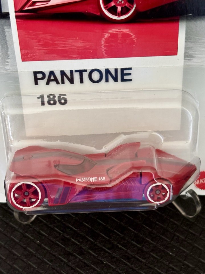 Hot Wheels 2026 PANTONE Silver Series Set of 6 / Porsche, Kombi,Camaro ...