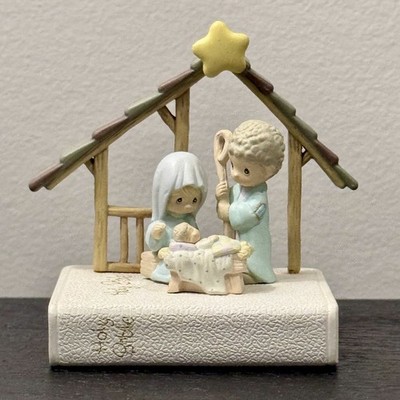 Precious Moments Miniature Nativity Set Bible “O Come Let Us Adore Him ...
