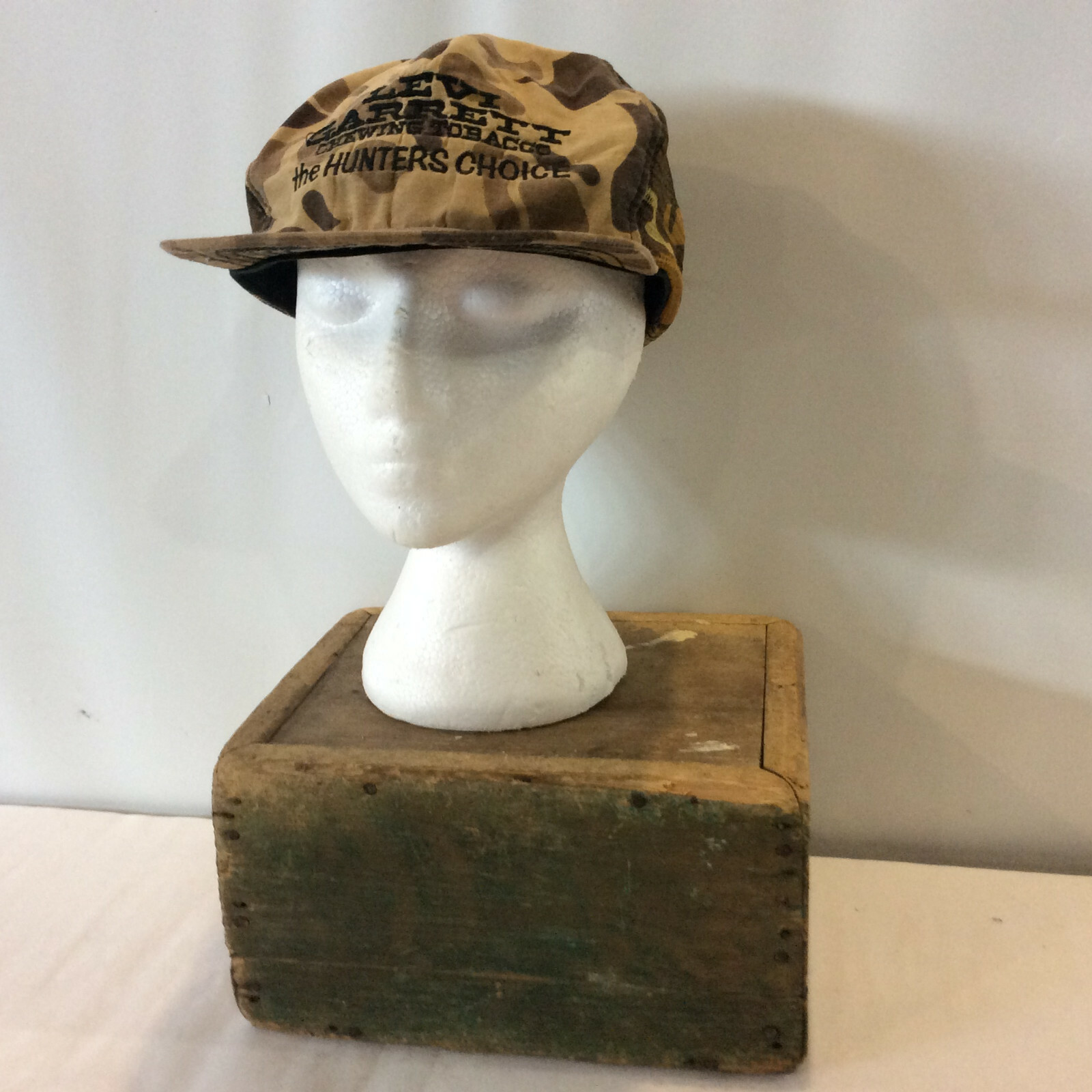 Levi Garrett Chewing Tobacco The Hunters Choice Brown… - Gem