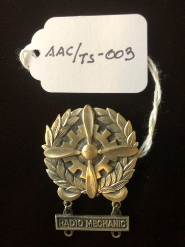 Very Rare. WWII USAAC Trade Specialist Badge, Sterling Silver, Radio ...