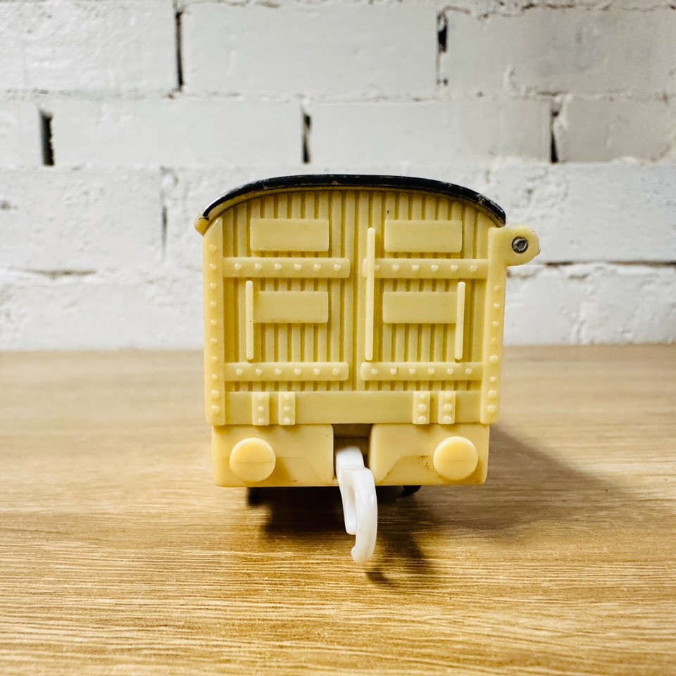 Thomas Tank & Friends Trackmaster See Inside Cars Ice Cream Express ...