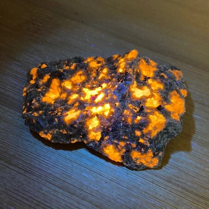 3pcs 2025NEW Raw Natural Yooperlite Crystal UV Reactive Rough Stones ...